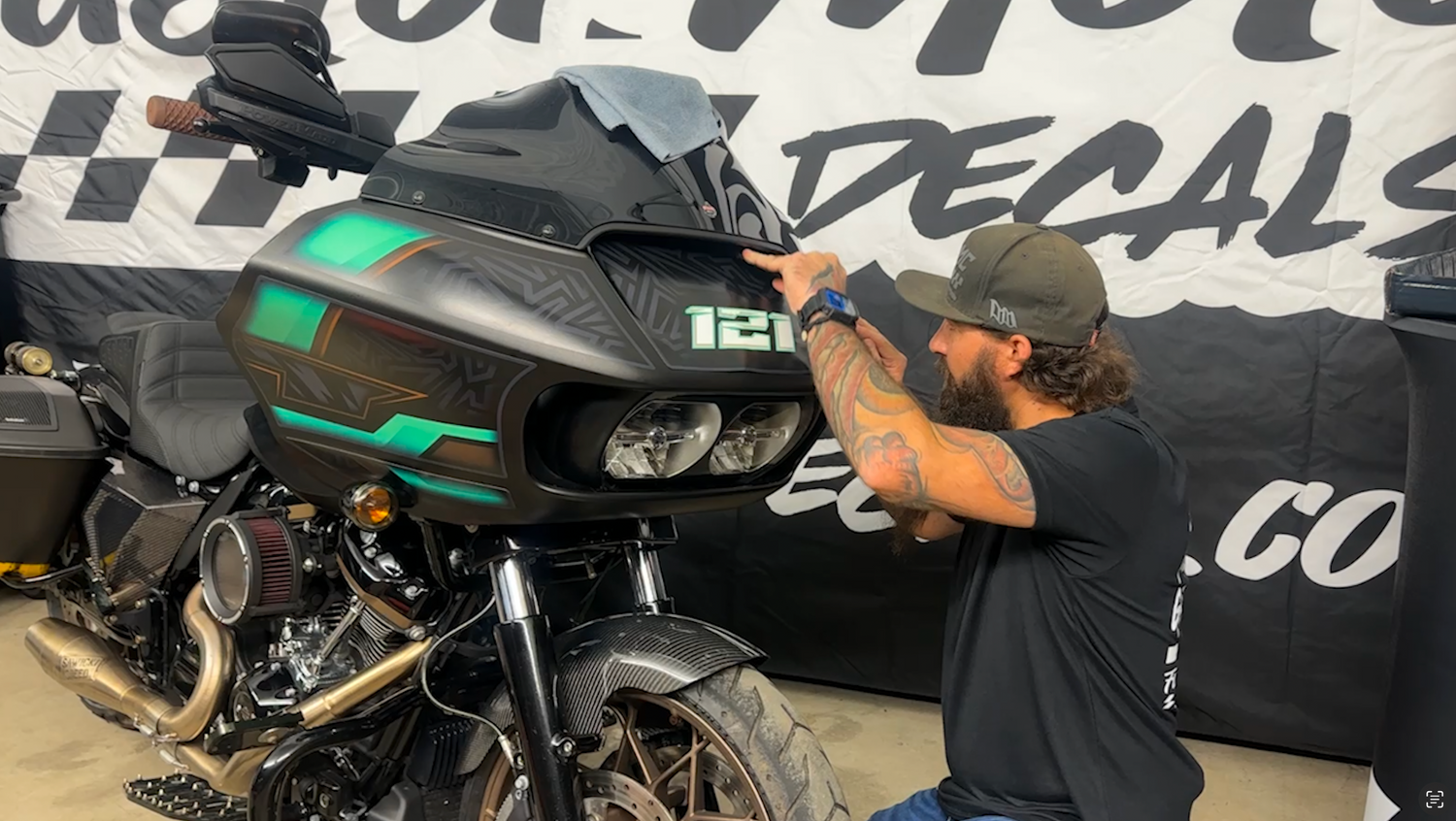Installation – Faster Moto Decals